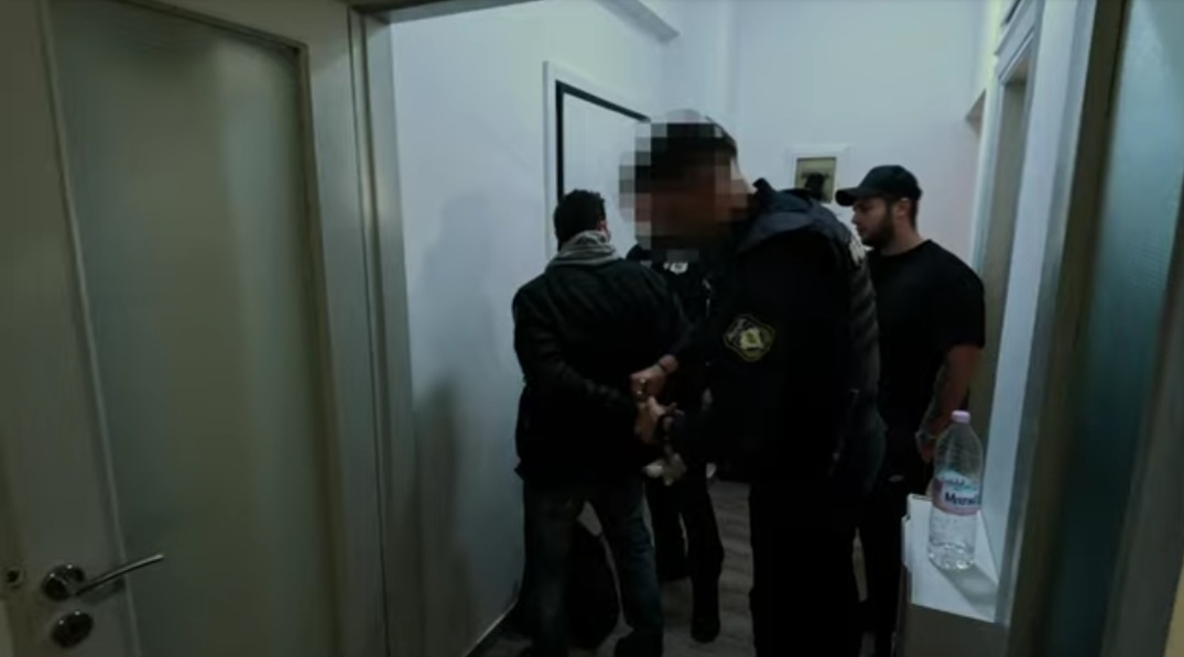 Αυτοδικια και παραβαση καθηκοντος από αυτόκλητο εκπρόσωπο του νόμου ...